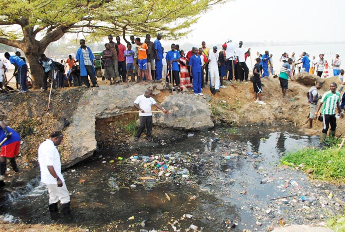 IWACU English News | The voices of Burundi – Lake Tanganyika pollution ...