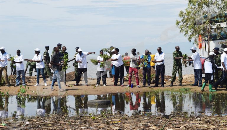 IWACU English News | The voices of Burundi – Over 2,500 water sources ...