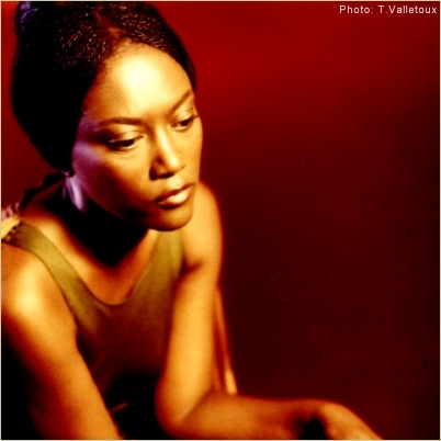 Khadja Nin, la première star internationale de la musique burundaise ...