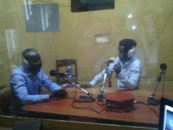 Bob Rugurika parmi les siens – IWACU